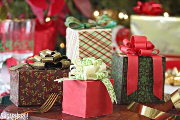Chocolate-Wrapped Present Cakes - SugarHero