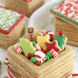 Gingerbread Christmas Cookie Tree - SugarHero