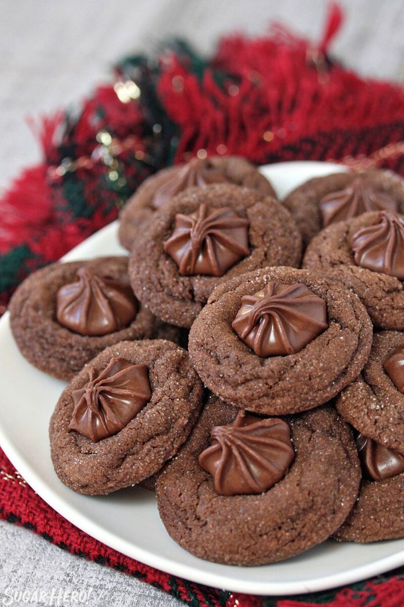 Soft Chocolate Gingerbread Cookies - SugarHero