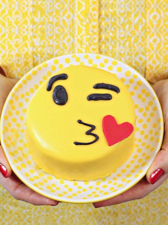 How to Make Emoji Cakes - SugarHero