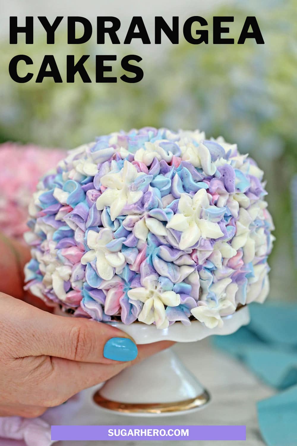 Hydrangea Cakes - SugarHero
