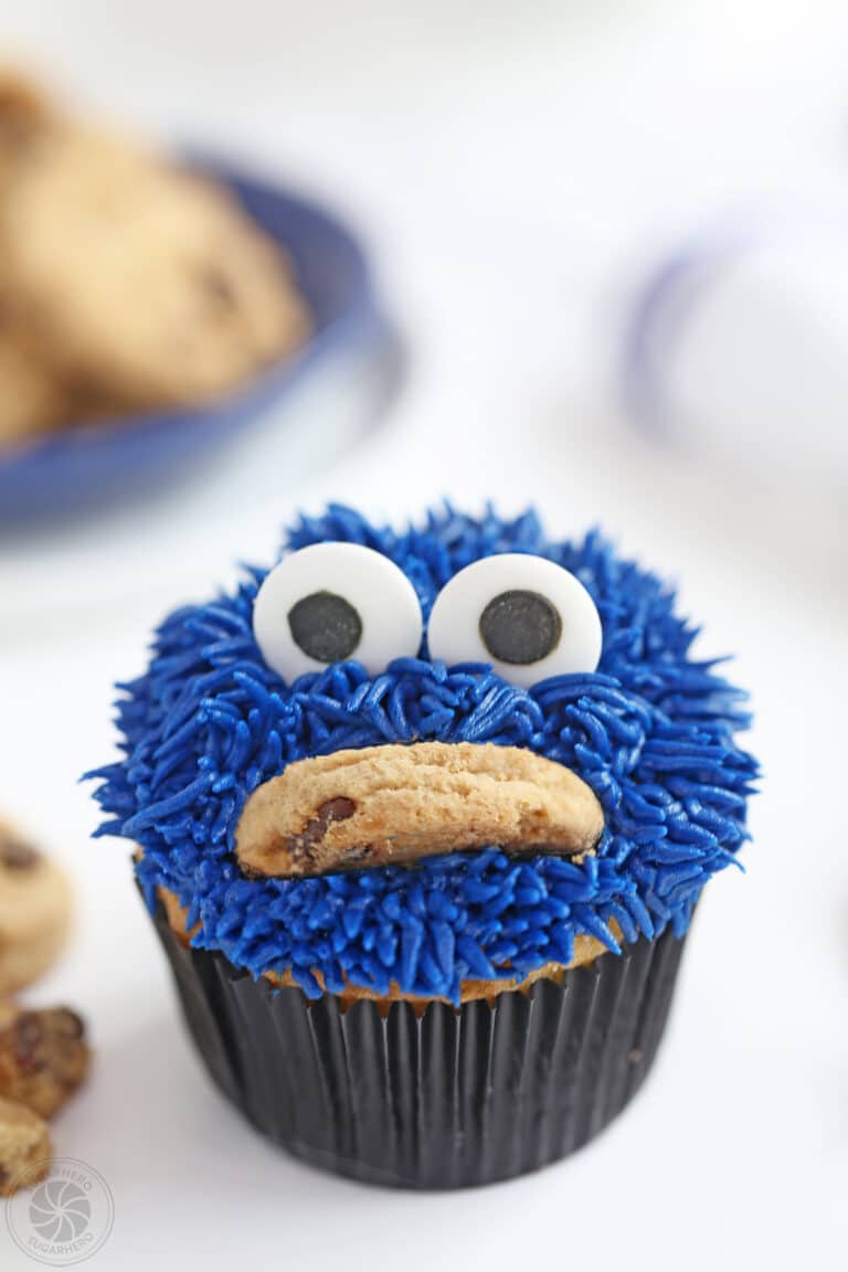 Cookie Monster Cupcakes - SugarHero