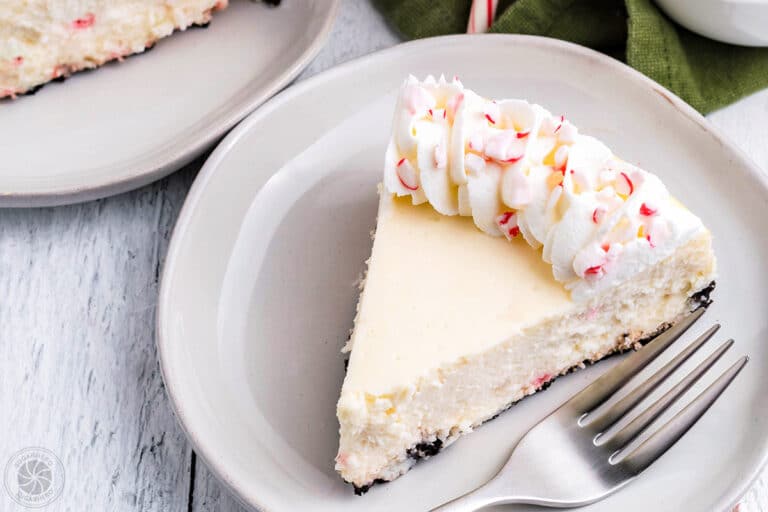 Candy Cane Cheesecake - SugarHero