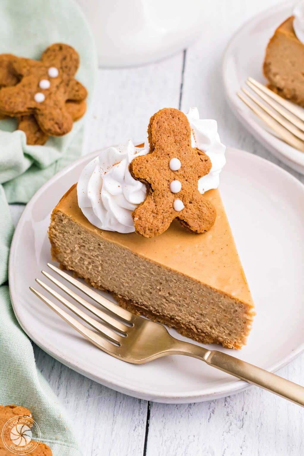 Gingerbread Cheesecake - SugarHero