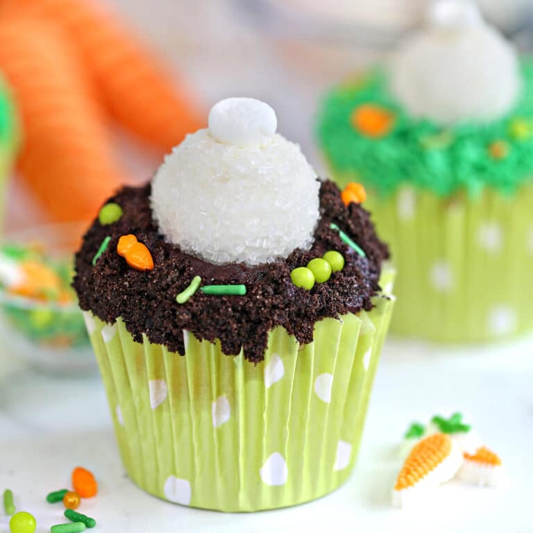 29 Cute & Easy Easter Cupcake Recipes - SugarHero