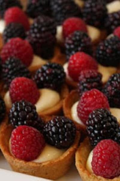 Lemon Berry Mini Tarts - SugarHero